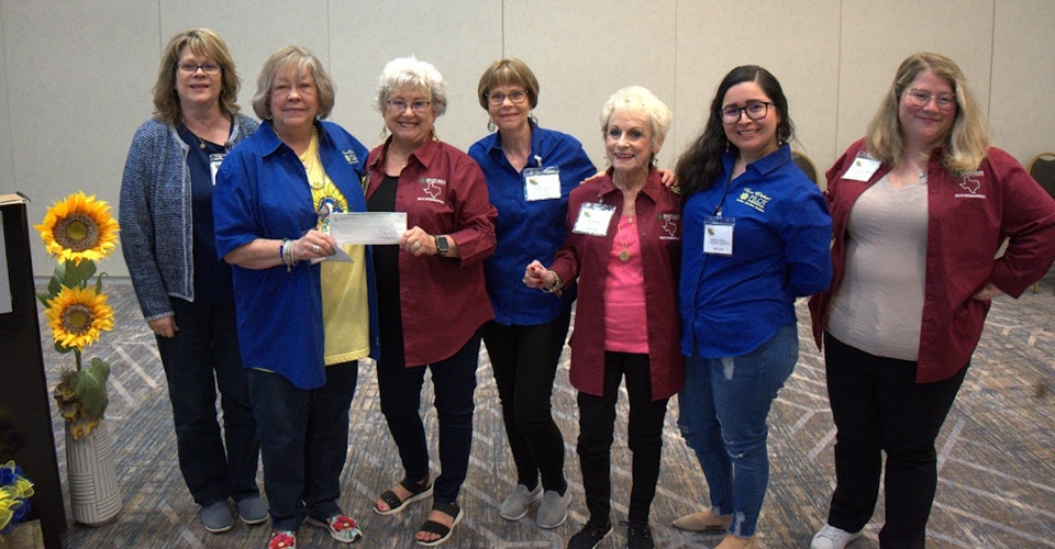 Local Pilot Club members attend Texas District Convention in College ...