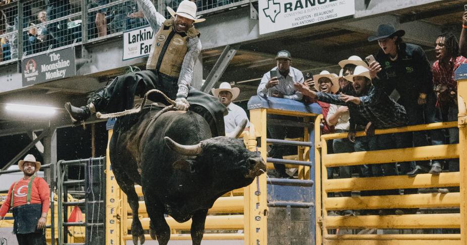 Ride ‘em, cowboy! | Local | baytownsun.com
