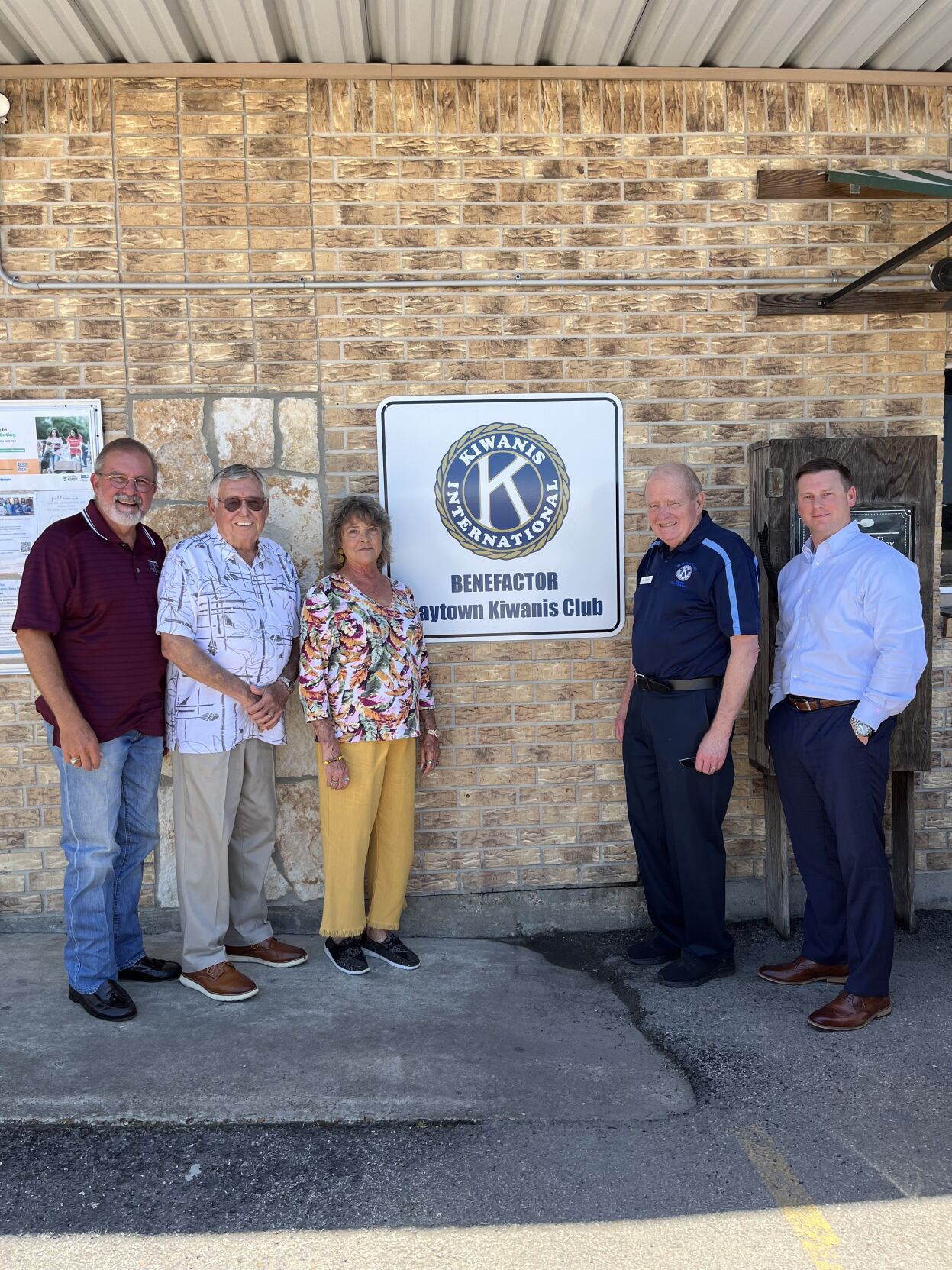 Kiwanis donates to Hearts and Hands | | baytownsun.com