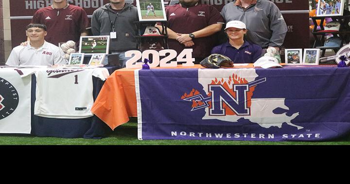 Two Lee baseball players sign scholarships | Sports | baytownsun.com