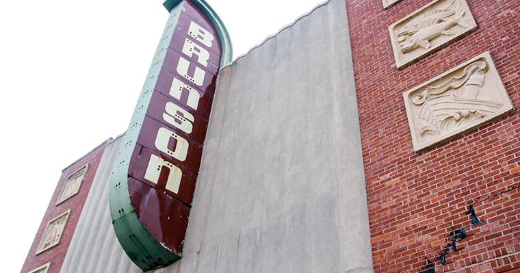 Iconic Brunson sign coming down | Local | baytownsun.com