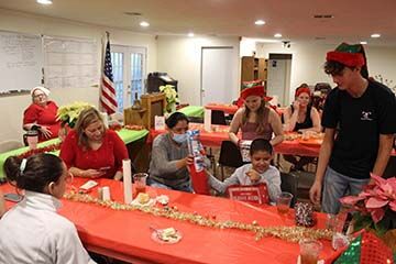 Optimist Club treat ‘strangers’ to Christmas | News | baytownsun.com