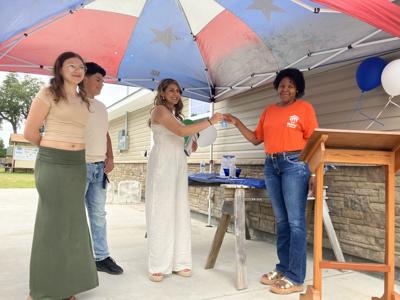 Habitat for Humanity welcomes family home | Local | baytownsun.com