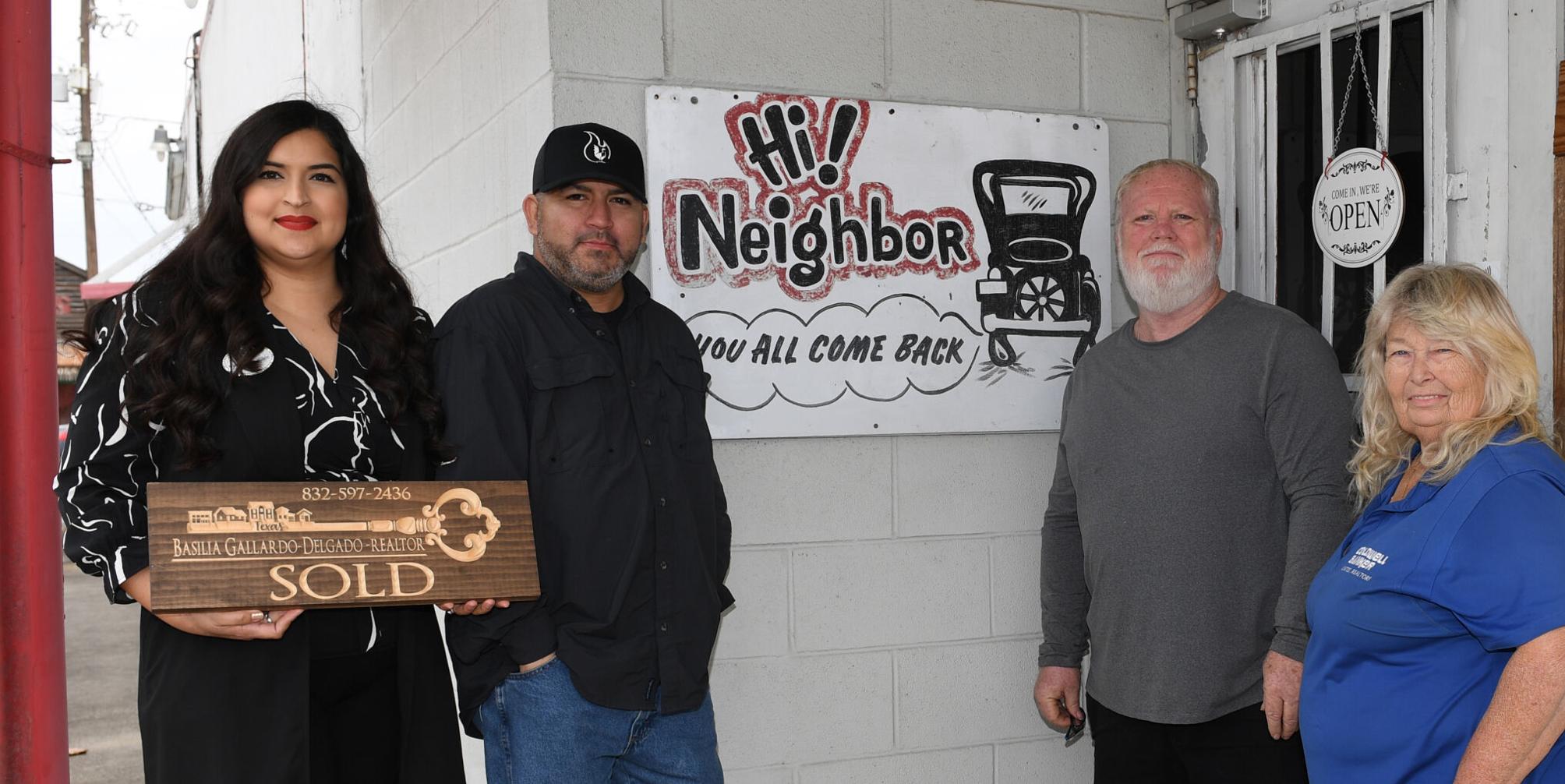 Baytown landmark Roosters returns soon | Local | baytownsun.com