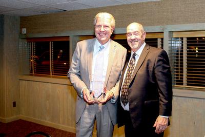 Judge Coffey gets top Chamber award | News | baytownsun.com