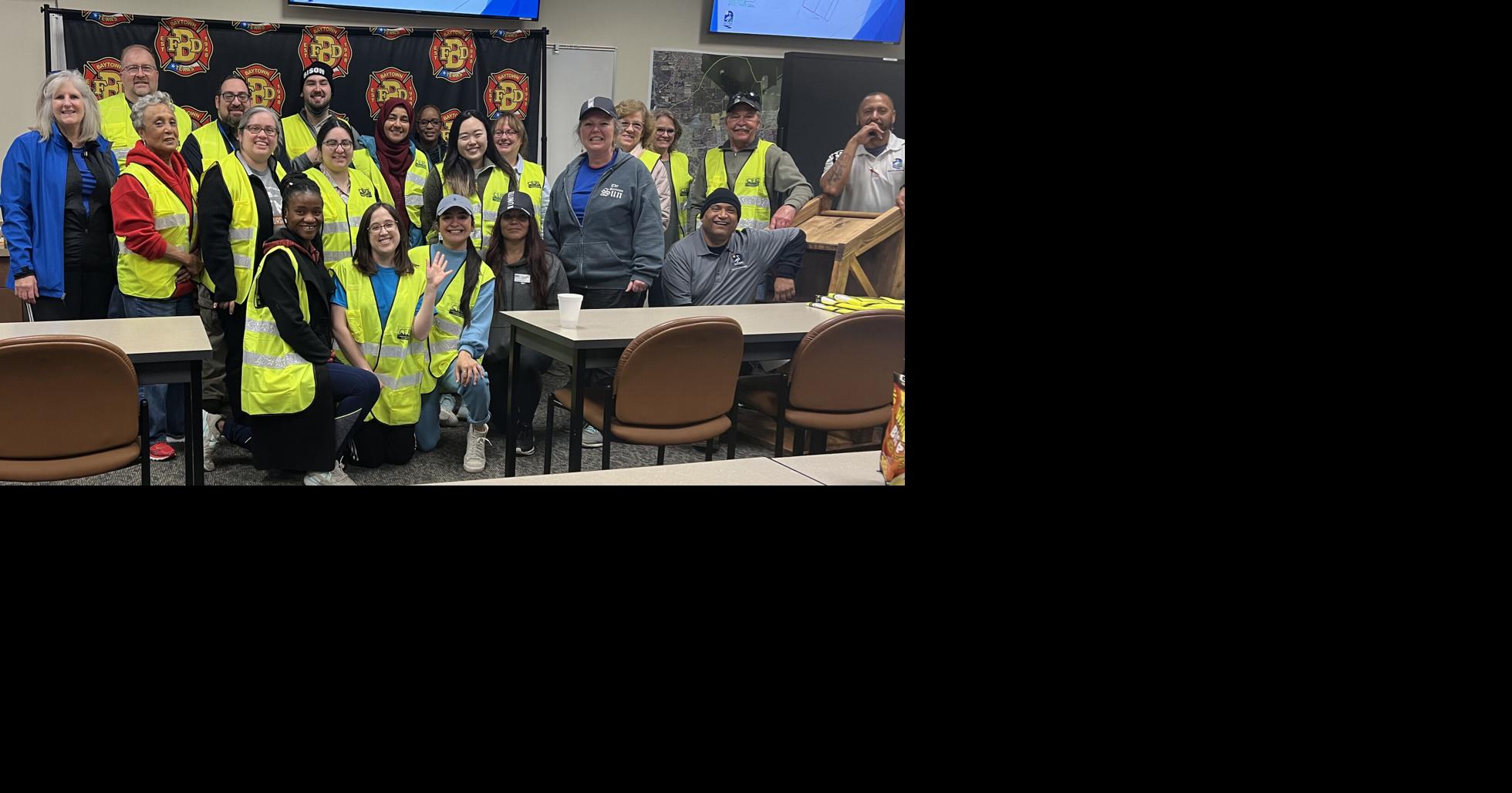 Volunteers reach out to tornado victims, offer resource info | Local ...