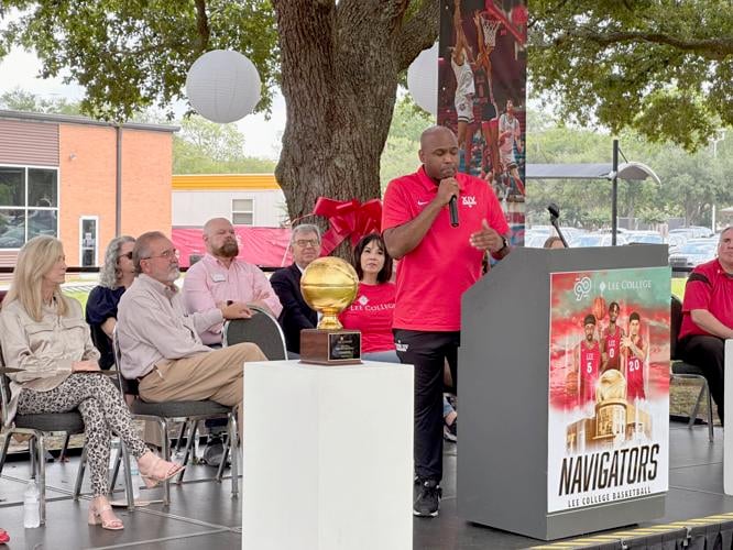 Lee College celebrates Navigators’ victories | Local | baytownsun.com