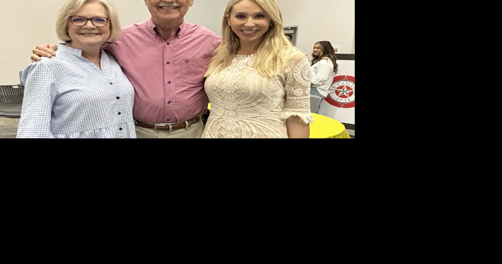 Khou 11 Meteorologist Chita Craft Visits Baytown Rotary Local