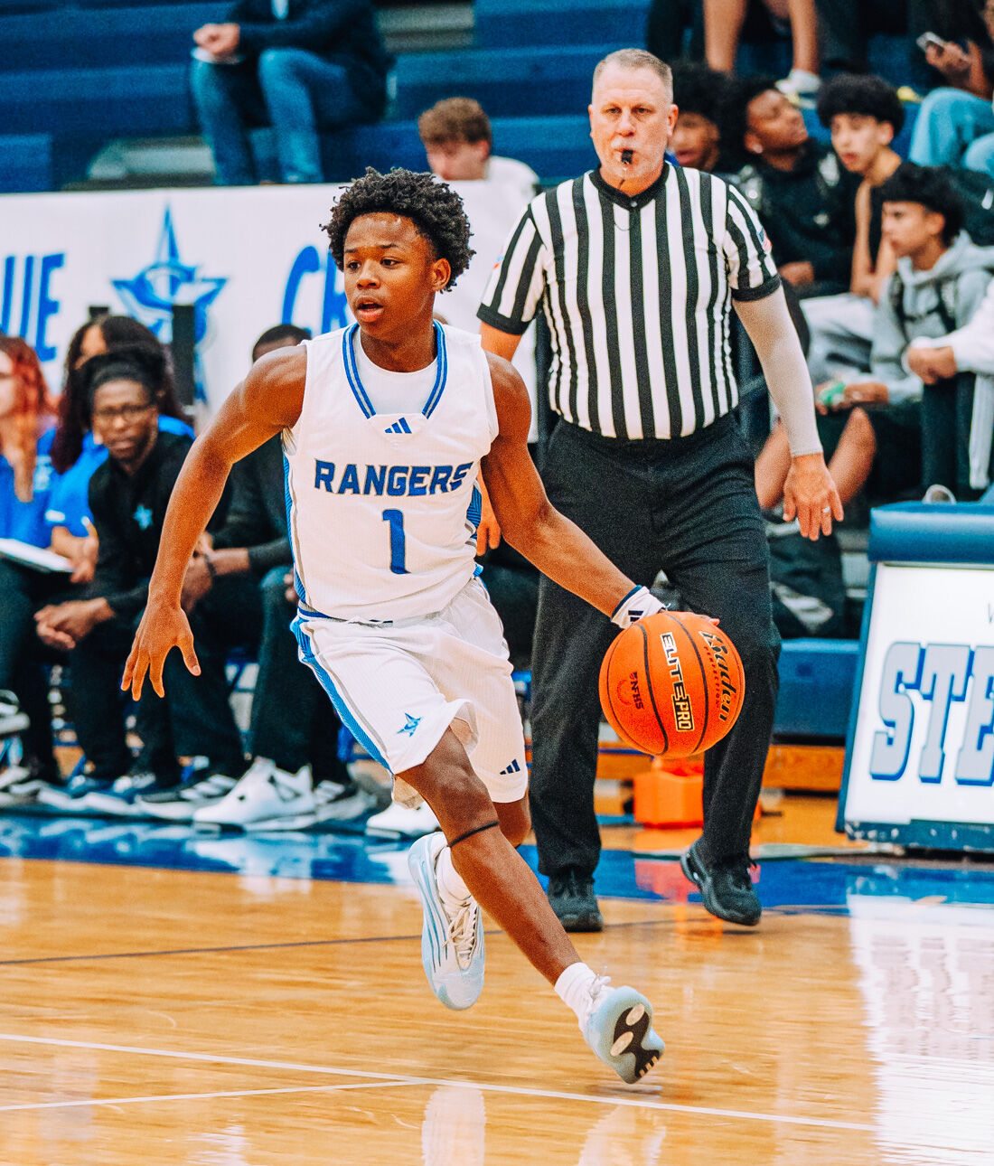 4th quarter surge lifts United over Sterling | Sports | baytownsun.com