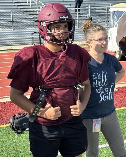 Deaf athlete tackles football’s challenges | Local | baytownsun.com