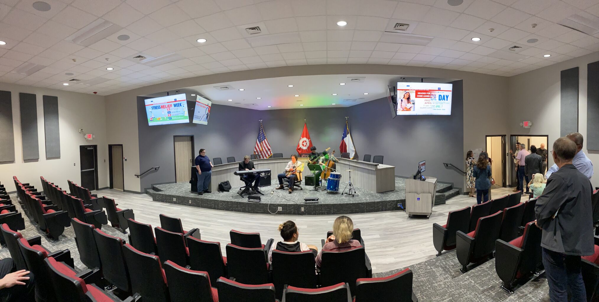 Lee College re-opens Tucker Hall after renovations | | baytownsun.com