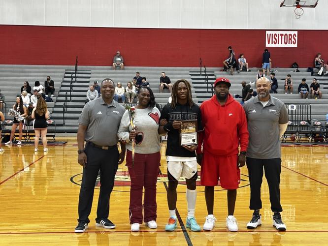 Patriots close final home game with senior night win | Sports ...