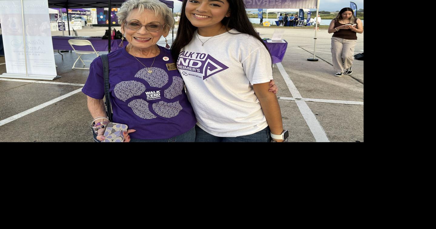 Hundreds participate in the Walk to End Alzheimer’s | Local | baytownsun.com
