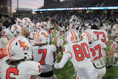 Bulldogs bite Tigers, advance to quarterfinal round | Sports ...