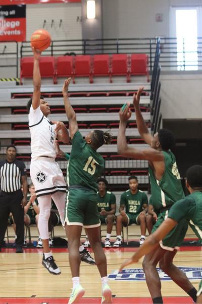 Navigators sink nationally ranked Panola | Sports | baytownsun.com