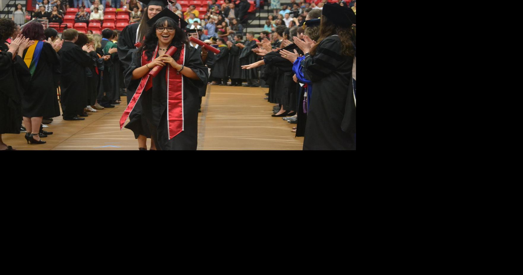 Lee College holds spring commencement | News | baytownsun.com