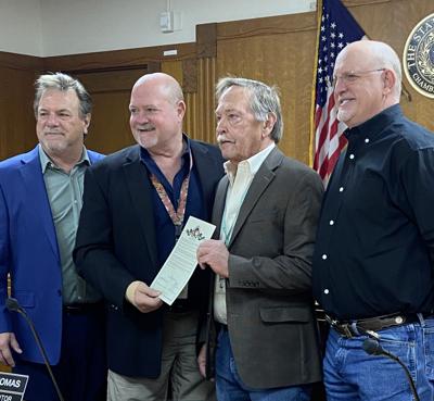 Court honors retiring County Commissioner Combs | Local | baytownsun.com