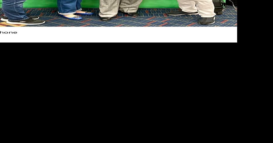 Pilots donate to Sterling Library | Lifestyle | baytownsun.com