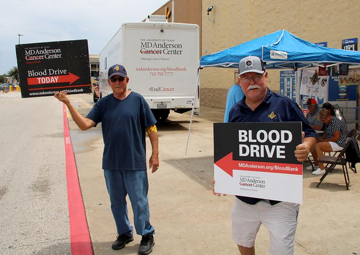 Masons help cancer patients through blood drive | News | baytownsun.com