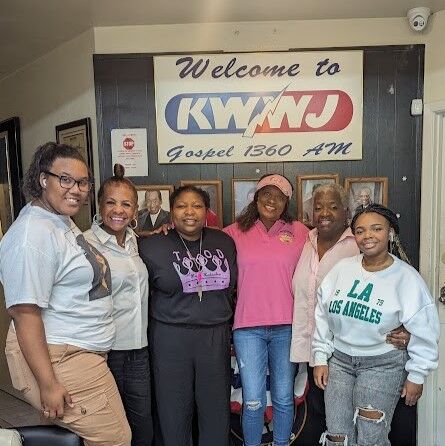 Top Ladies and Top Teens visit radio station | Local | baytownsun.com