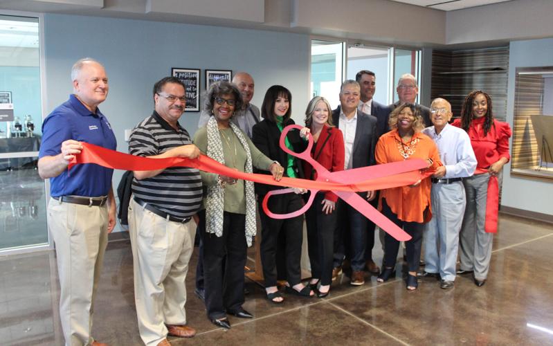 Ribbon cut for renovated Lee College nursing space | News | baytownsun.com