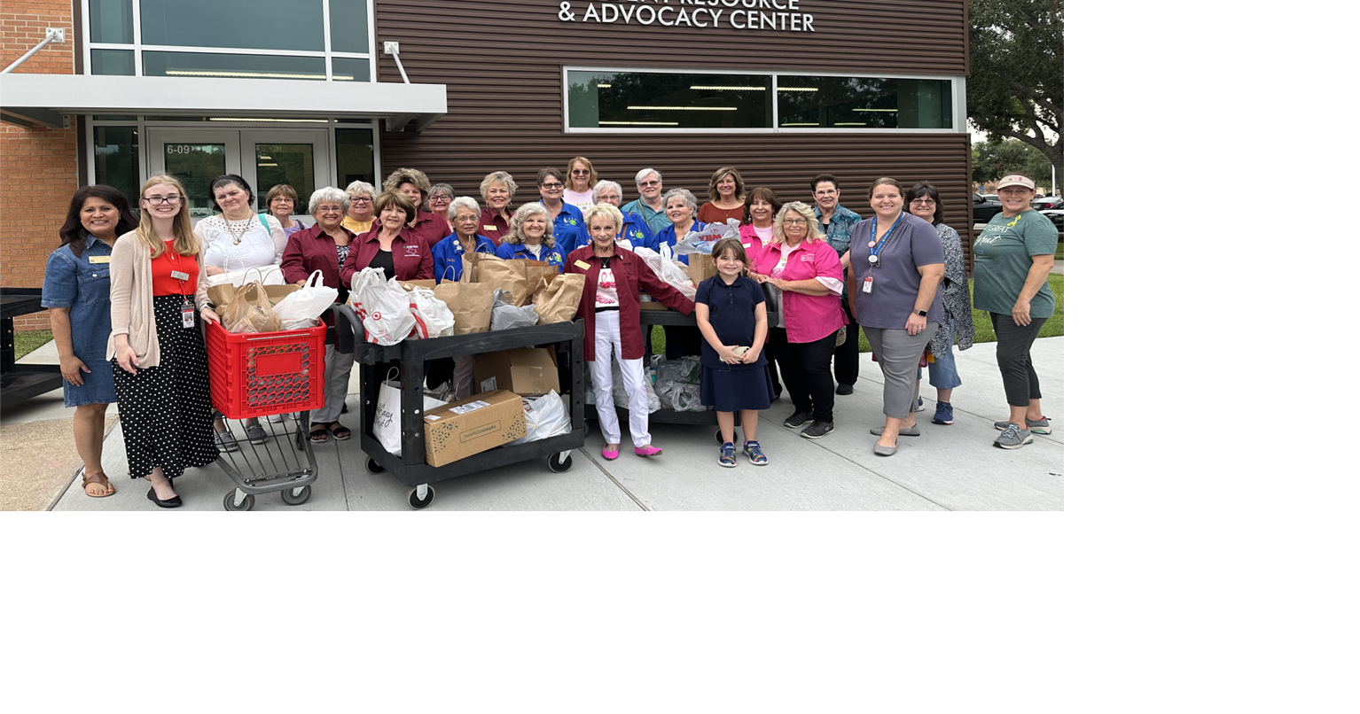 Pilots donate to Lee College Student Resource & Advocacy Center | Local | baytownsun.com