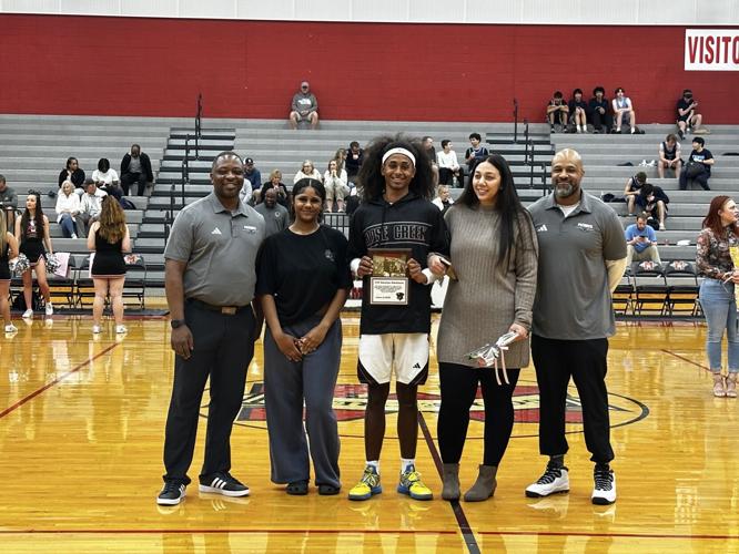 Patriots close final home game with senior night win | Sports ...