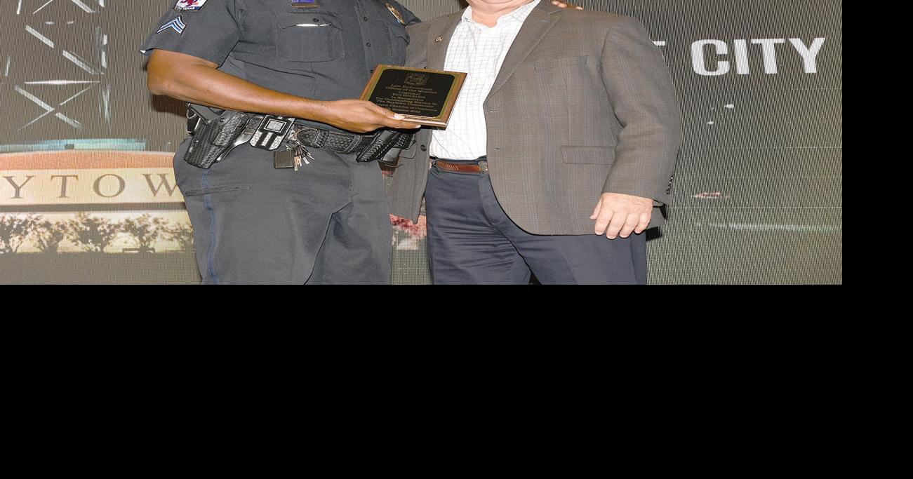 Longtime Baytown policeman honored as Officer of the Quarter | Local ...