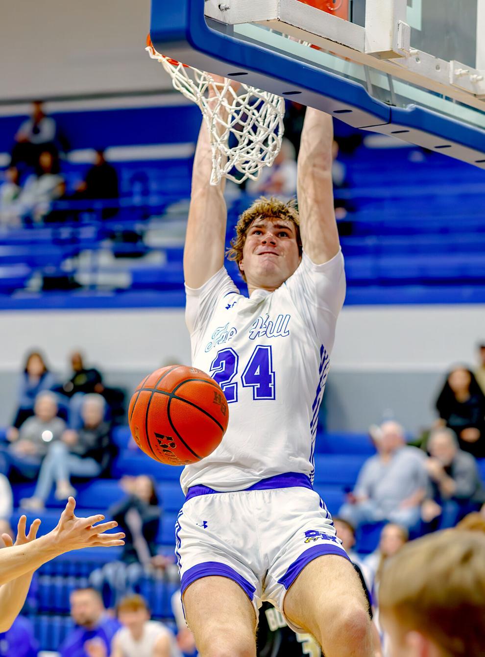 Wake, Williams lead Eagles to overtime win | Sports | baytownsun.com