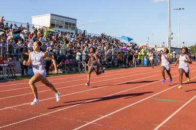 Baytown Track sizzles at Lee High School | Sports | baytownsun.com