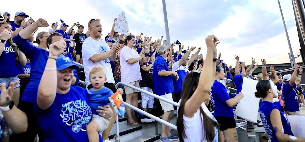 Eagles down Rangers on Nutter no-hitter | Sports | baytownsun.com