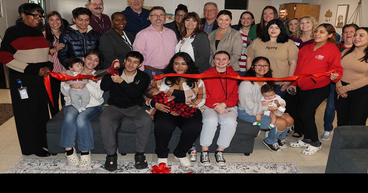 GCCISD opens space for teen parents | Local | baytownsun.com