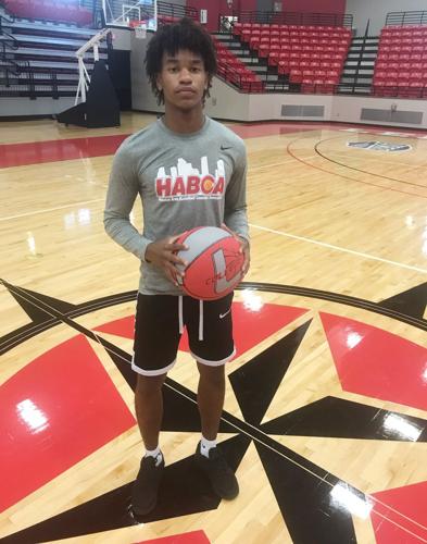 Barbers Hill's Smith signs with Navs | Local | baytownsun.com