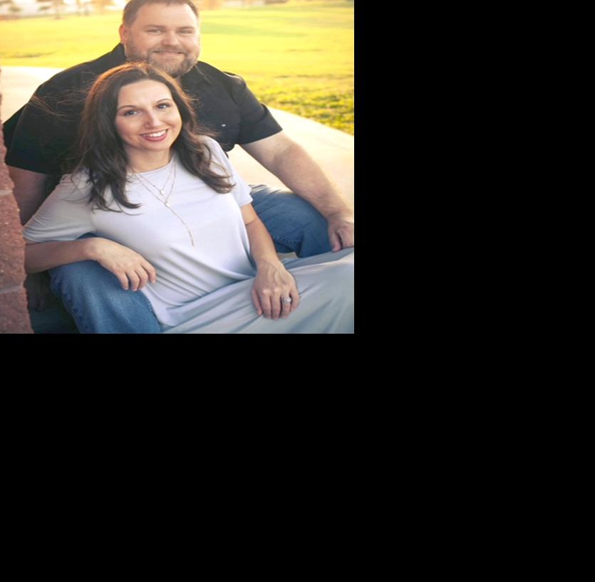 An unexpected pandemic forces couples to adjust wedding plans | News ...