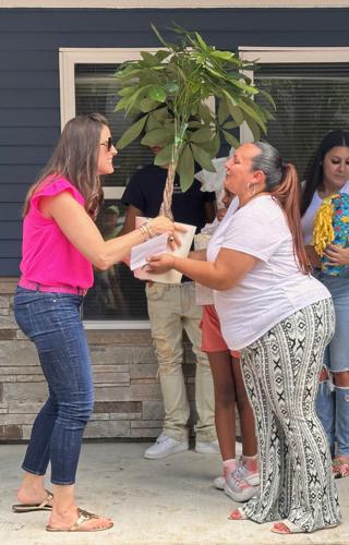 Habitat delivers home to family | News | baytownsun.com
