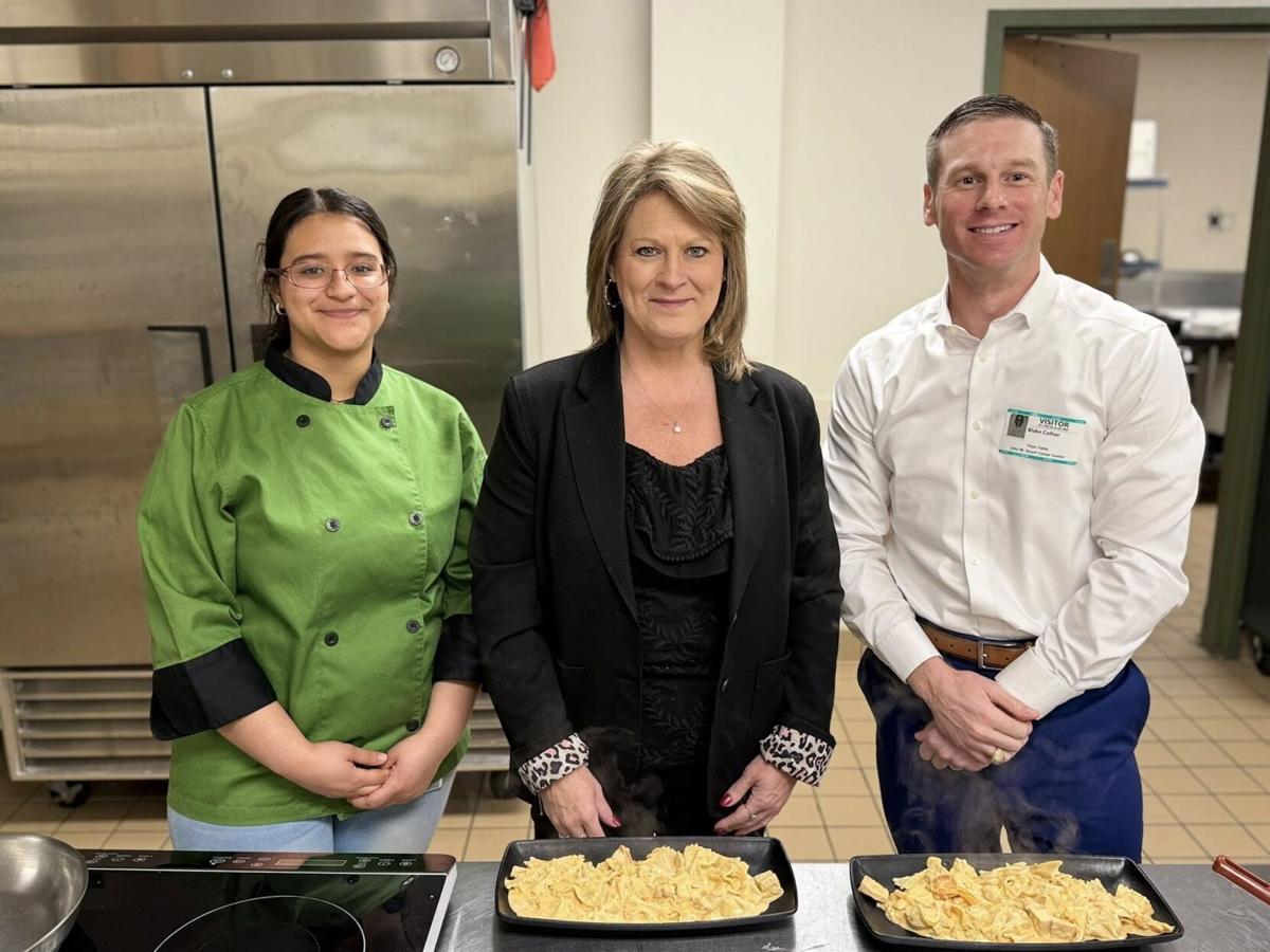 Baytown Kiwanians make their own meal at Titan Table | News ...