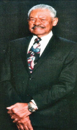Remembering Deacon Clarence “Lawrence” Davis – McNair role model ...