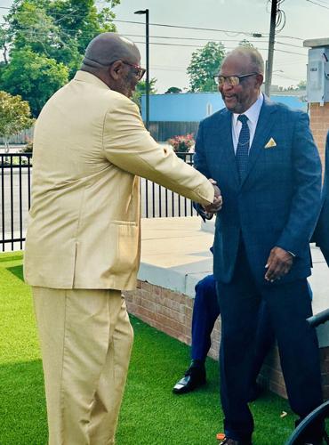 Distinguished gentlemen gather | Local | baytownsun.com