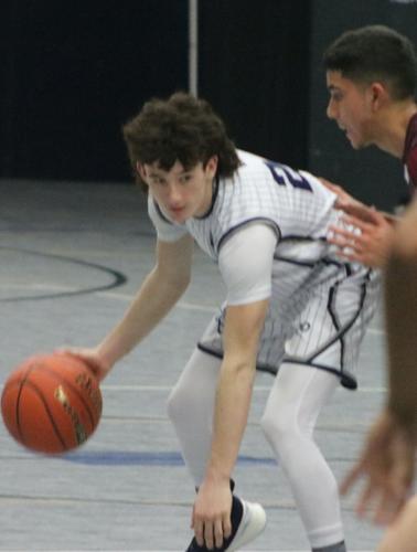 2nd half carries Bulldogs past Family Christian | Local | baytownsun.com