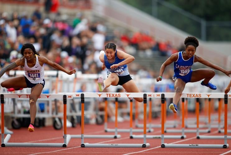 Barbers Hill's Thrower takes state triple jump crown | Sports | baytownsun.com