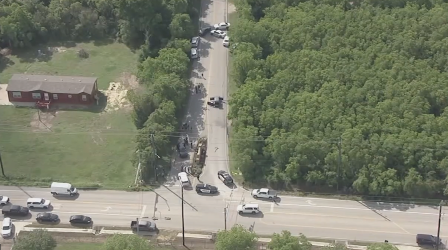CCSO snipers shoot kidnapper after he abducts woman, child | News ...