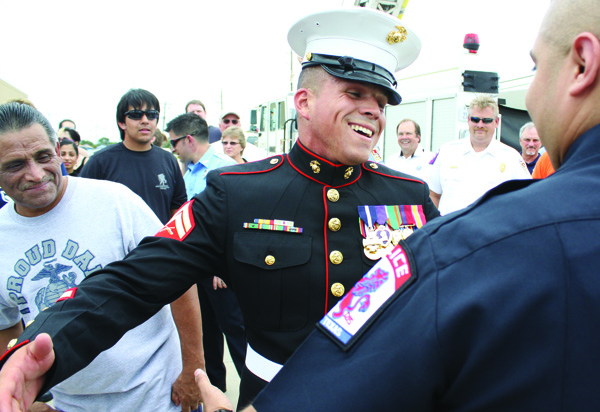 Ceremony honors Navy Cross recipient Cpl. Farias | Baytown | baytownsun.com