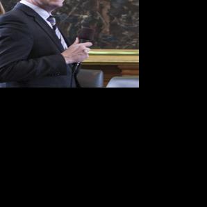 Creighton passes first bill as state senator | News | baytownsun.com