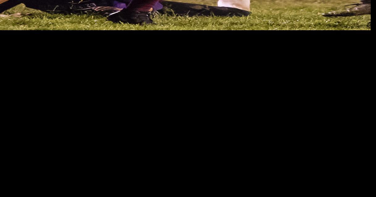 Dynamite!!! JJ Davis with 4 TDs: Conditions no problem for Beavers ...