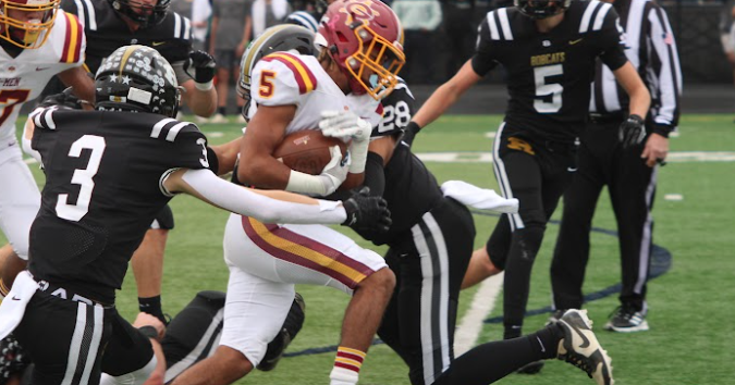 In spite of injury-abbreviated season, Graham's Clements goes out an ...