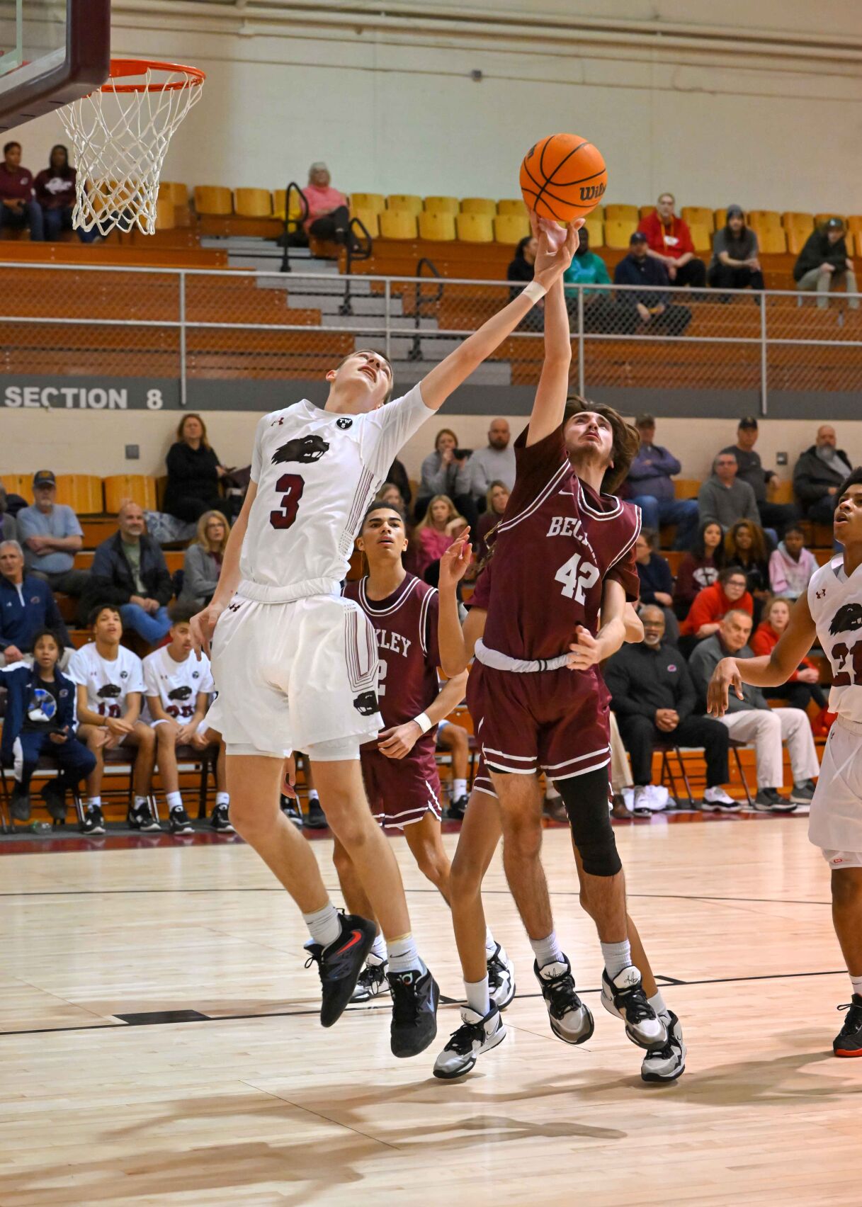 Beavers hold off Flying Eagles, 53-40 | Sports | bdtonline.com