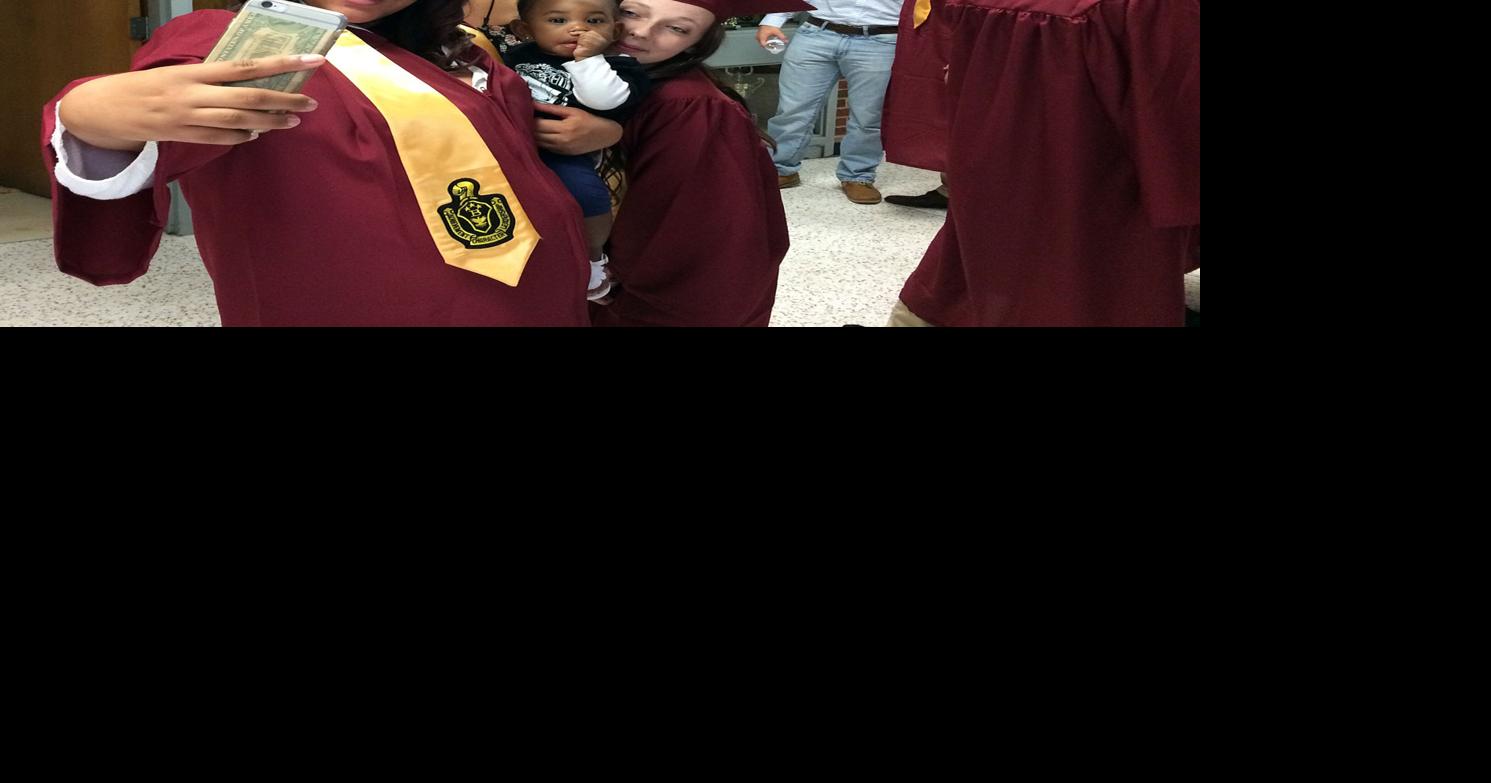 SLIDESHOW: Graham High School 2017 graduation | Gallery | bdtonline.com