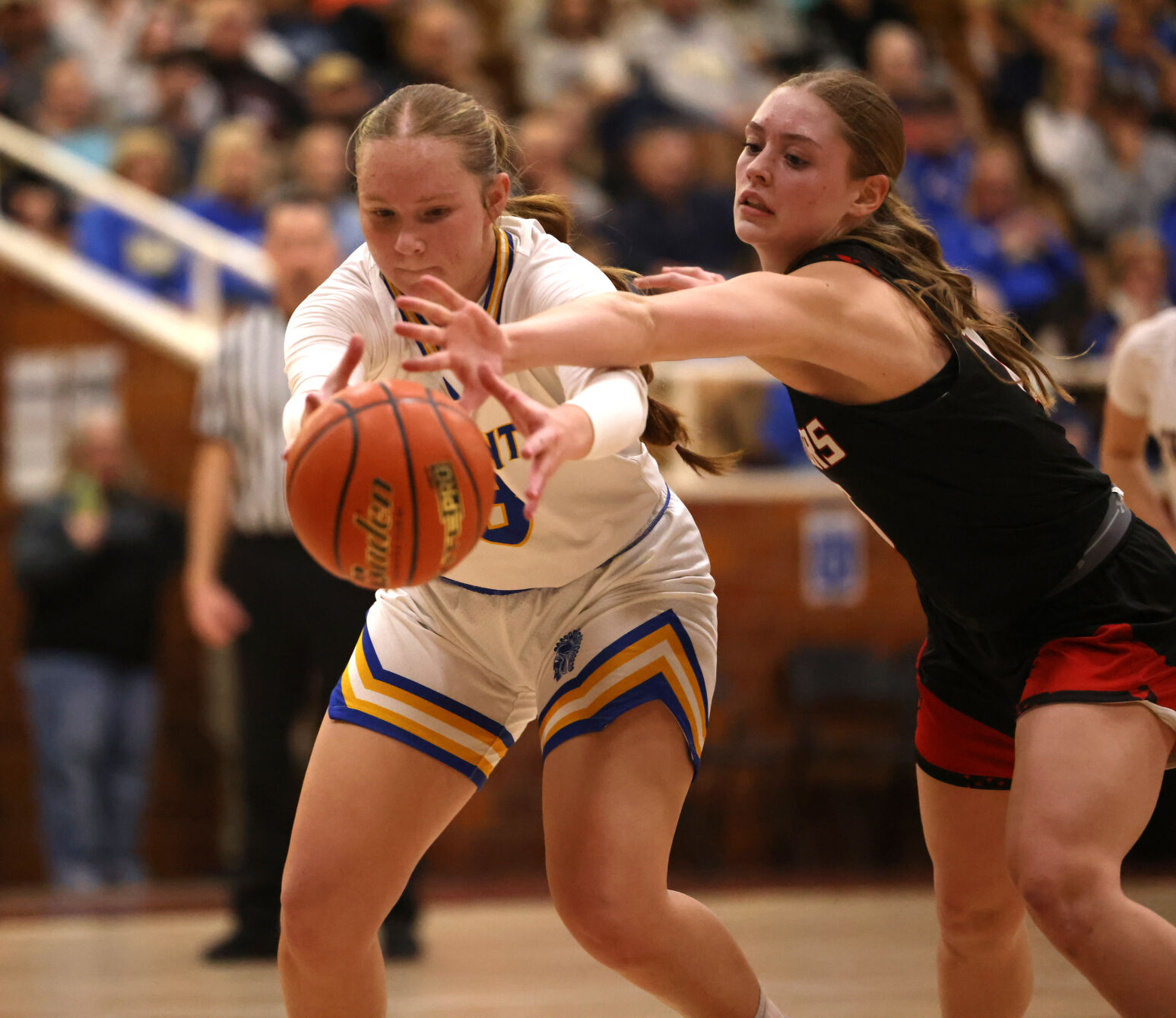 Lady Trojans advance to MUDECAS semis