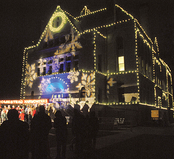 Courthouse lighting ceremony set for Sunday