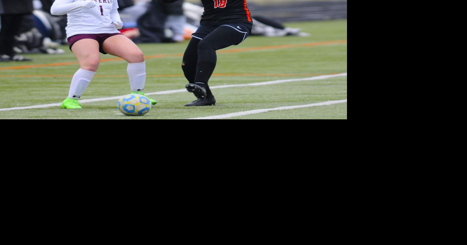 Lady O soccer falls to Waverly in chilly conditions